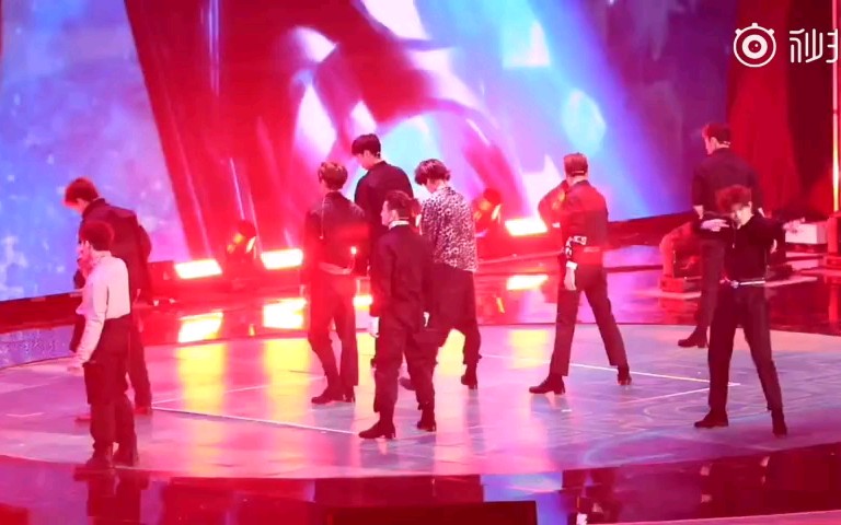 【ninepercent】微博之夜《创新者》开场,不一样的直拍角度。顺便...