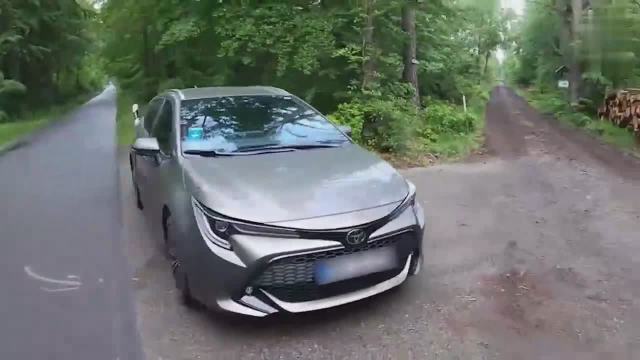 第一视角体验2021款丰田卡罗拉旅行版