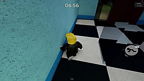 roblox小猪佩奇模拟器:这一次要逃离小丑的游乐场!