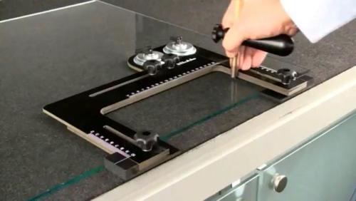 数控玻璃切割机自动上片,切不同的规格,原来玻璃还有这么多切法