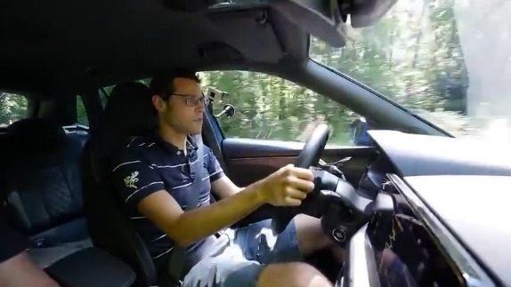 驾驶体验与性能分析,全新斯柯达柯米克1.0T评测