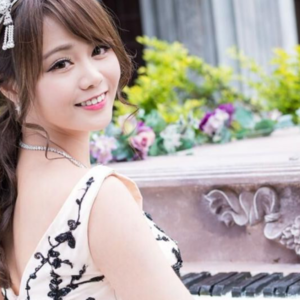 音乐娱乐钢琴咖