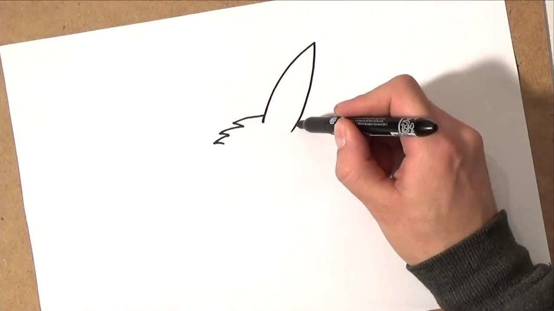 幼儿趣味绘画 画一只可爱的皮卡丘吧 快乐学画画