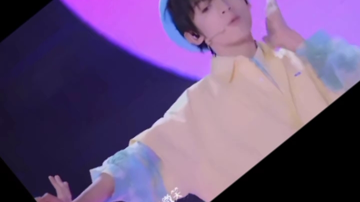 又是想和航酱上山采茶的一天.#TF家族三代睫毛弯弯