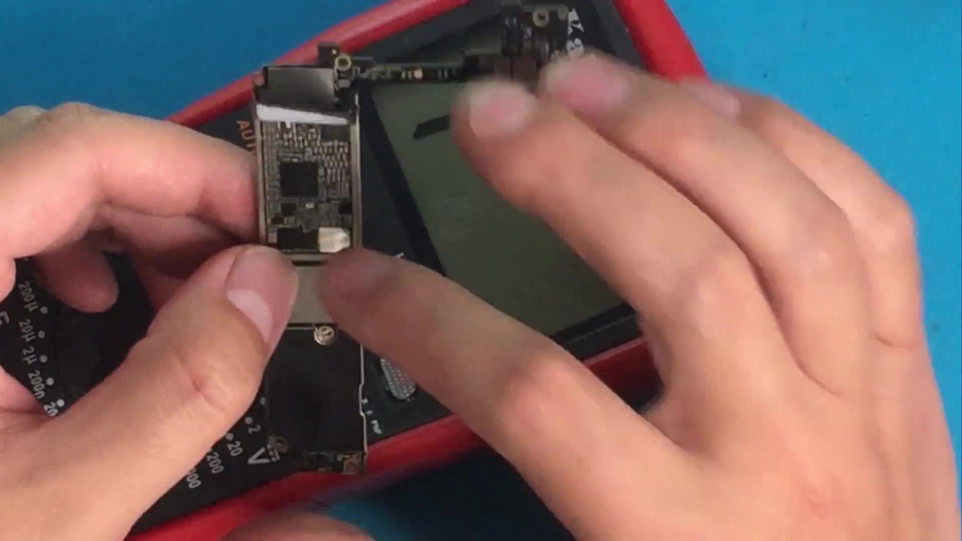 Iphone7一旦出现无服务,为何越早修成功率越高,你的果7中招了吗