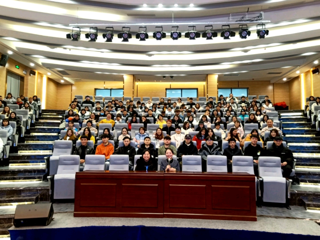 大学生礼仪素养培育