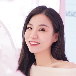 是书瑶呀 