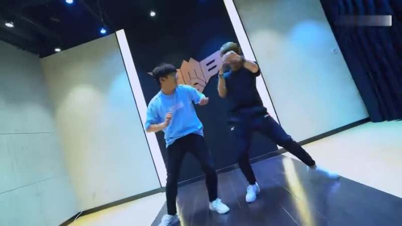 任嘉伦、韩宇 舞蹈版《稻香》