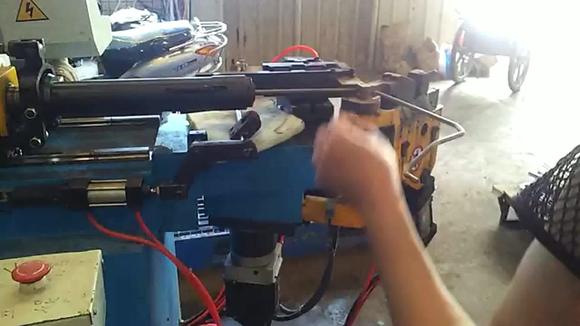 DW18CNC数控全自动弯管机