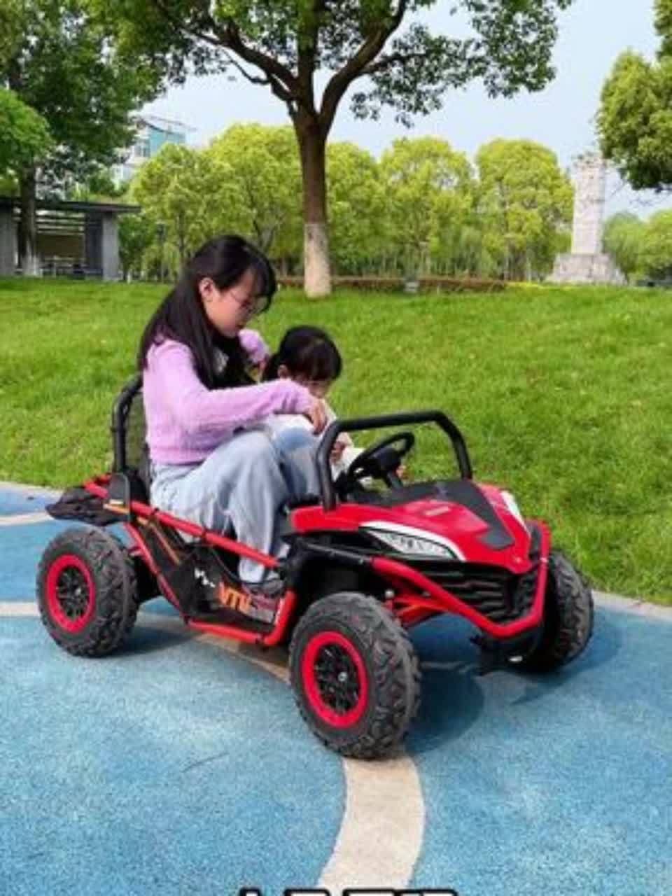 给妹妹准备的礼物,钢架结构车身的#儿童越野车 配备24伏大电瓶,还有...