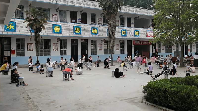 农村小学真实情况,学生的教育问题,这也是好多人买房的主要原因