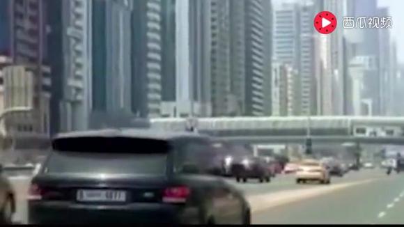 手动挡的汽车减速时,先踩刹车还是先踩离合看看多少人都错了