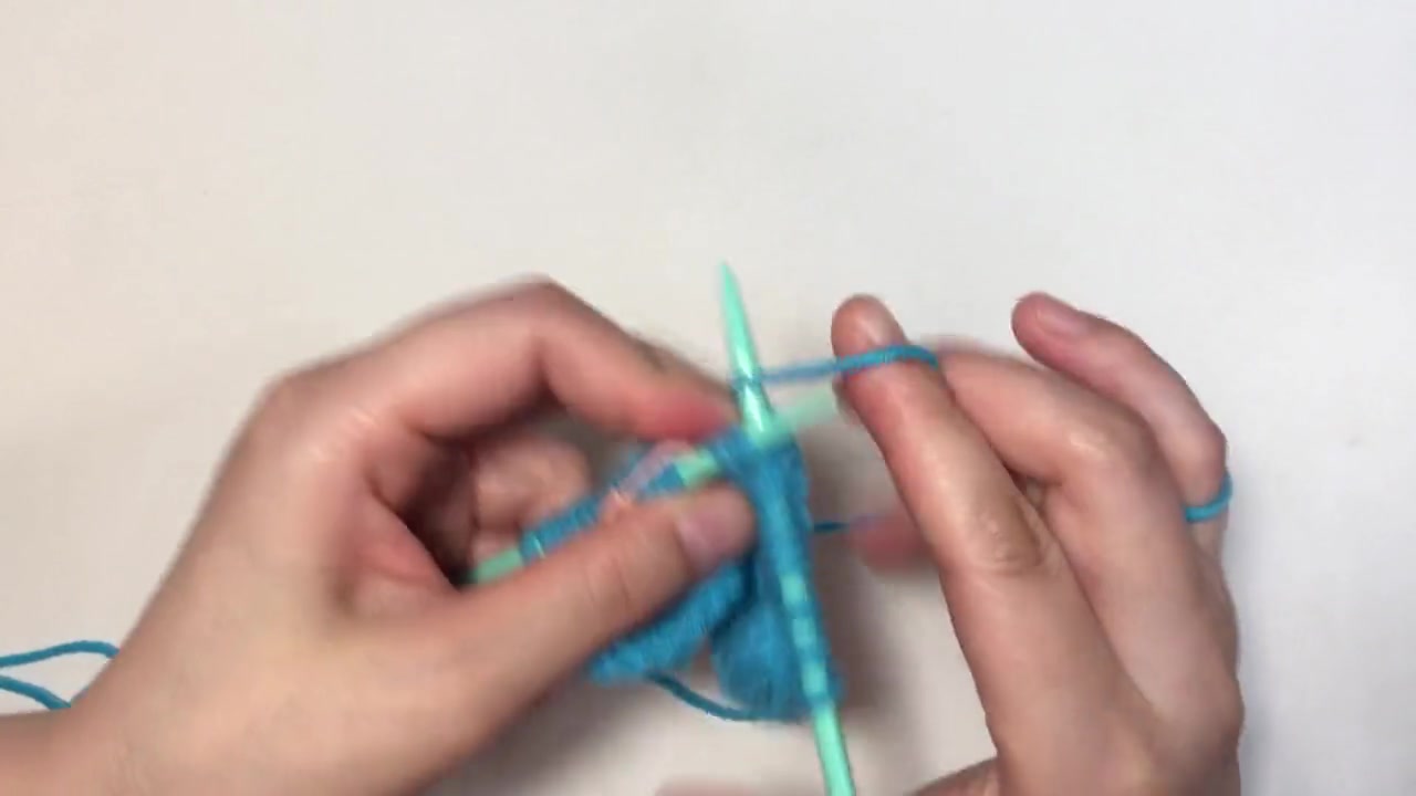 学织漂亮的插肩袖,一款花式镂空插肩袖加针技巧,织出漂亮毛衣