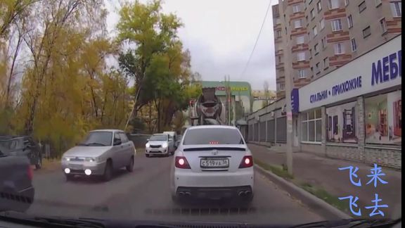 行车记录仪记下的最可怕的瞬间