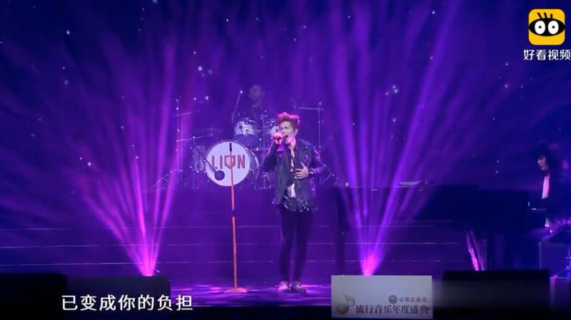 初中上课总是偷偷听雨神的这首歌,十年过去了,现在听来满是回忆