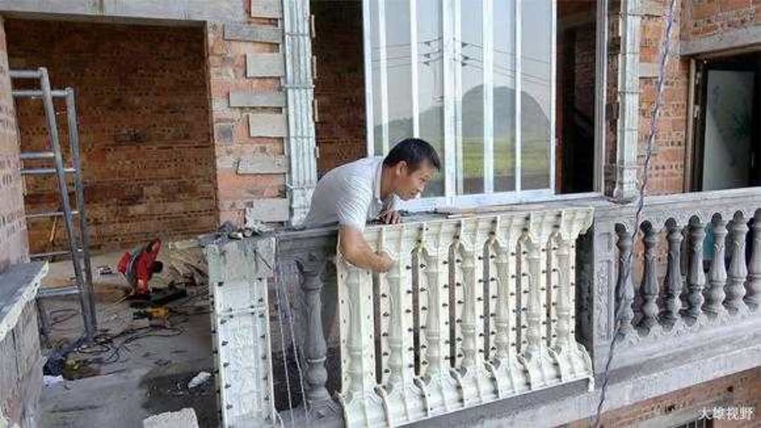 第一次做罗马柱,拆模时有蜂眼该怎么解决?把大雄愁坏了