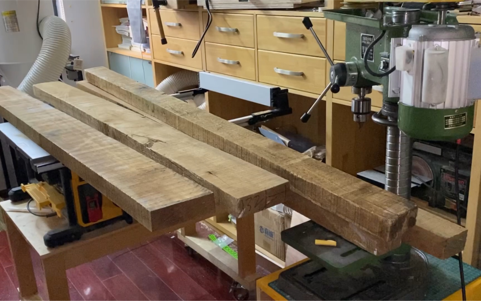 【木目工坊】小型木工桌制作第一辑——开料与拼接