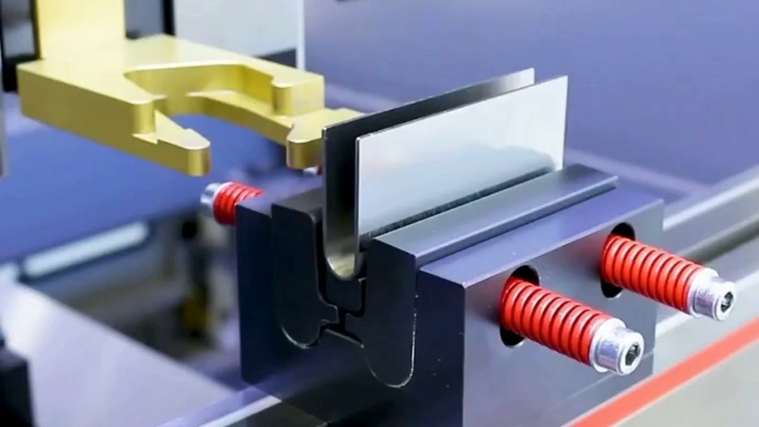 U型折弯一步成型,解决回弹问题的最佳方案,价值100W的结构不是开...