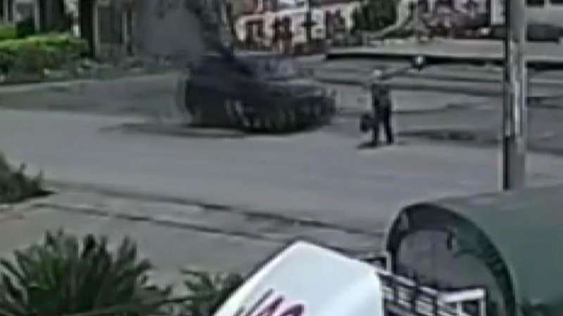 男子庆生后酒驾撞翻两人 一人遭拖行致死