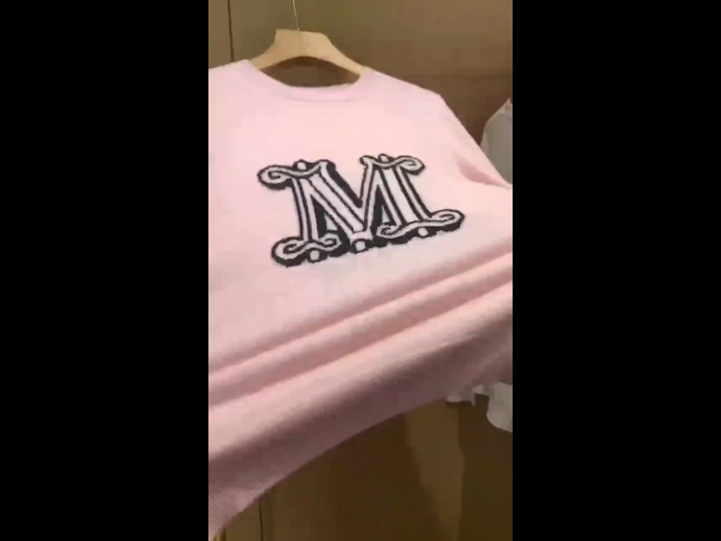 MAX MAR*21新款100%山羊绒毛衣女款。原厂的。国内代工的。前襟...