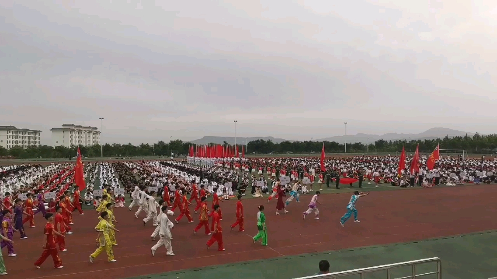 塔沟武校今年的运动会