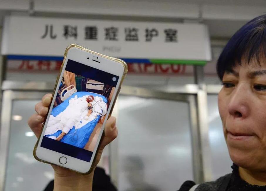 【辽宁】铁岭电动车爆炸事件 被母亲护住的男孩离世