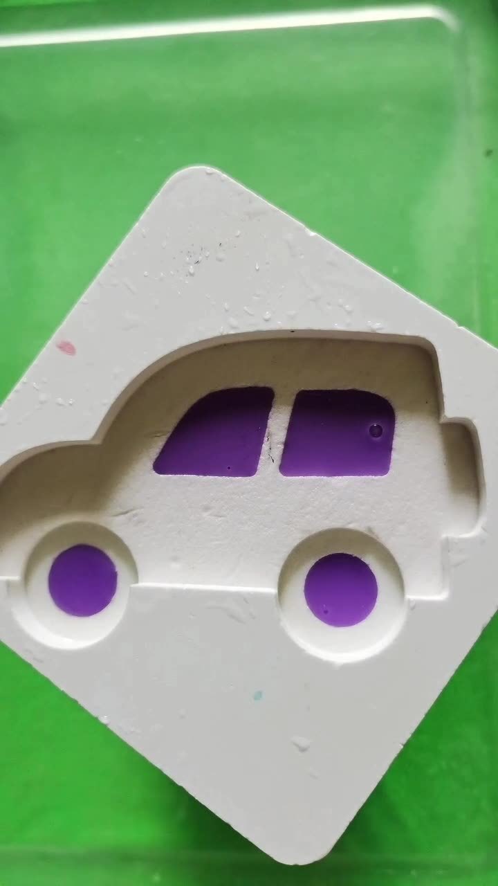 精美手工制作,小鹏同学制作的小汽车,真漂亮!