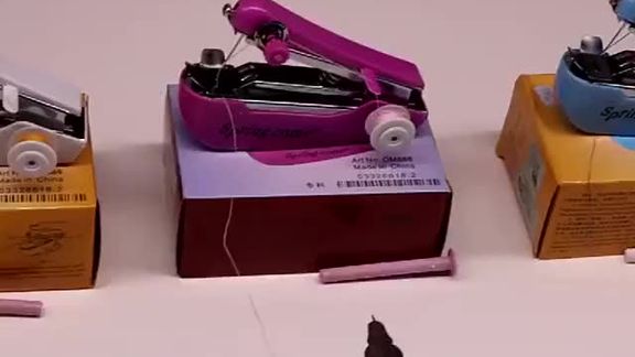 便携式小型迷你手持缝纫机一个只要2.9天啊] 快抢[抓狂][抓狂]