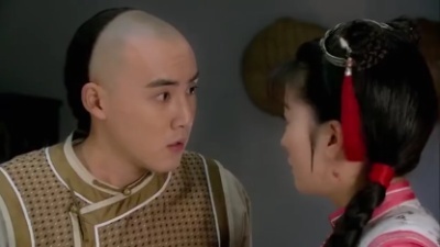 新还珠格格:永琪终于得到小燕子,甜蜜拥吻难分离