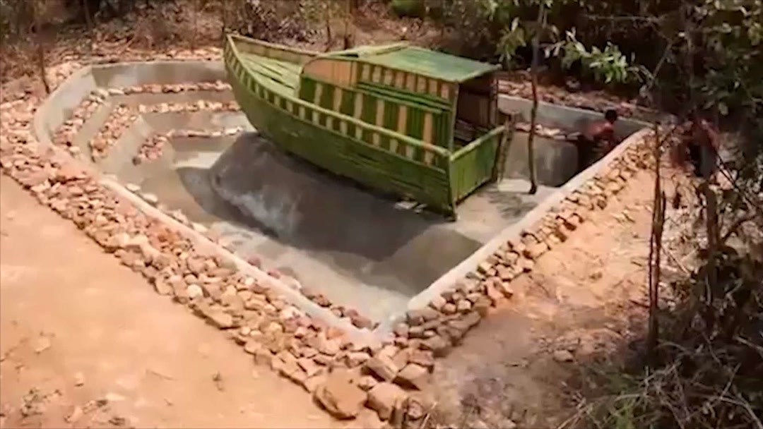 在森林里造船,这手艺自然是牛得不行!问题是造错东西了啊?