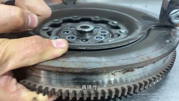 维修别克昂科威变速箱抖动故障,离合器多半是废了。