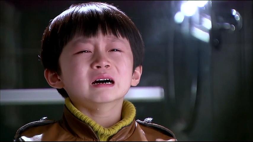 艾娇娇这次失算了,没想到宫喜这么利索的签字,很是失望!