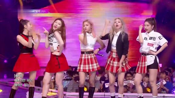 《DALLA DALLA》ITZY - 星期五音乐节目表演舞台现场190628