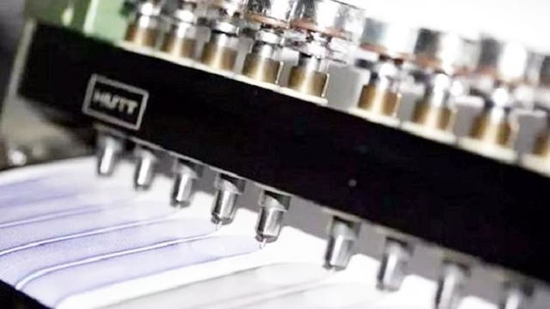 圆珠笔诞生在2017年,设计结构尤为复杂,为这些辛苦的人点赞