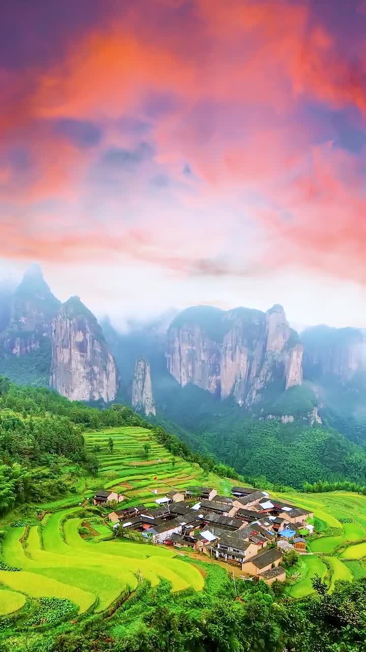 人生的意义在不断的服务社会穷则独善其身达则兼济天下