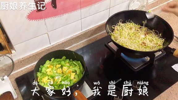 全职妈妈厨房忙碌1小时,四个菜有荤有素有炖汤,家人健康最重要