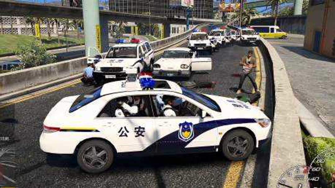 GTA5警察模拟:最惨嫌疑人一下车就被众多警车包围
