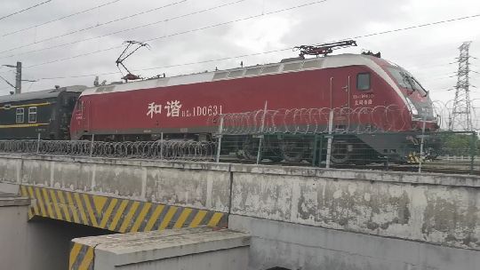 沪昆线 杭州到齐齐哈尔的K48次列车进嘉兴站