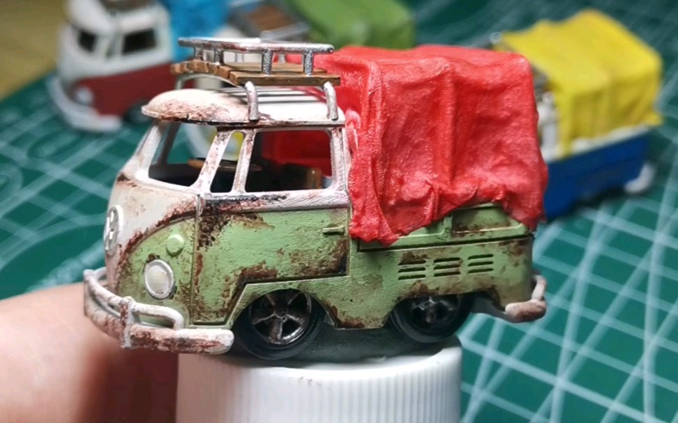1/64手涂做旧掉漆手绘大众皮卡汽车模型