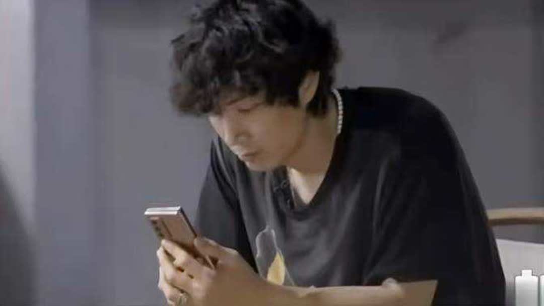 【李承铉】和女儿视频,介绍自己的住处,像极了刚上大学的我们