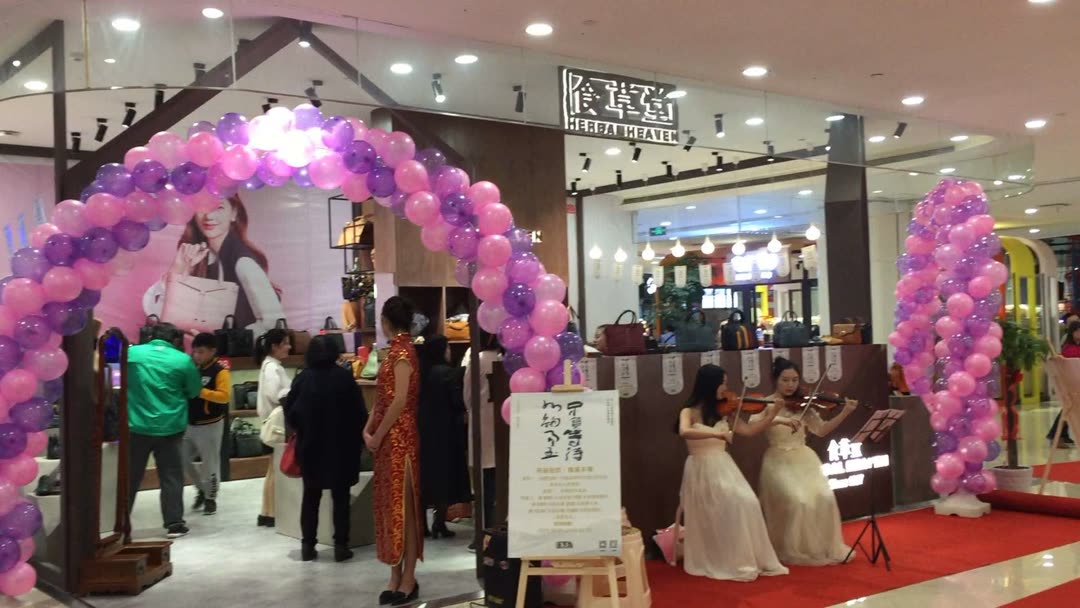 口袋秀演艺:三八妇女节商场促销方案 可以这样做?