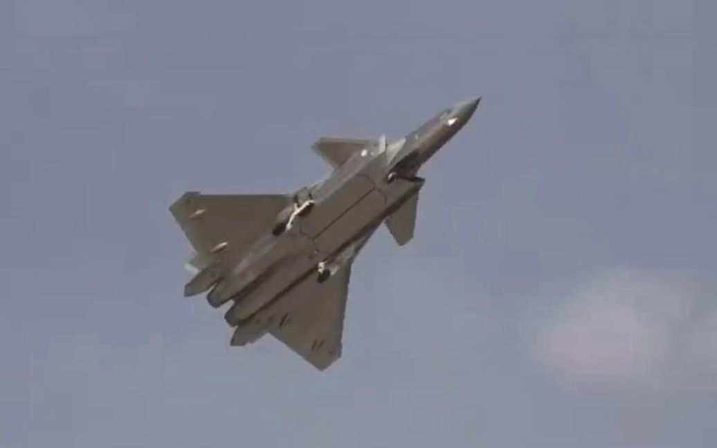 空军发布超燃强军宣传片 展现歼20等新机实战实训震撼图景