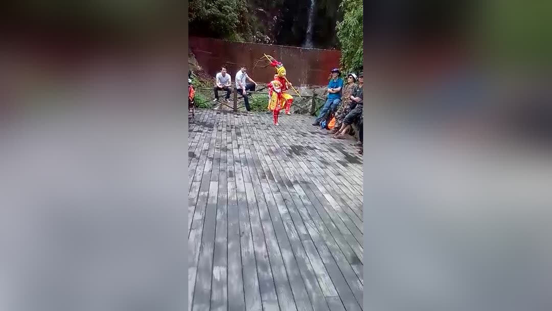 孙悟空玩转金箍棒!