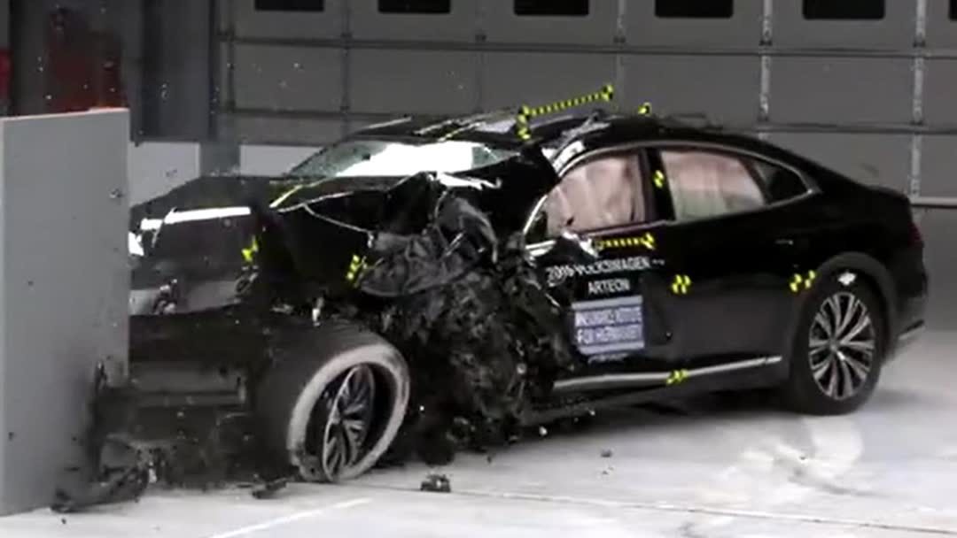 买车就买结实的,德系美系碰撞对比,你会选择谁?