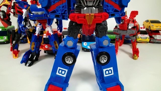 趣味变形汽车:手表卡片召唤小汽车,一起变形机器人!