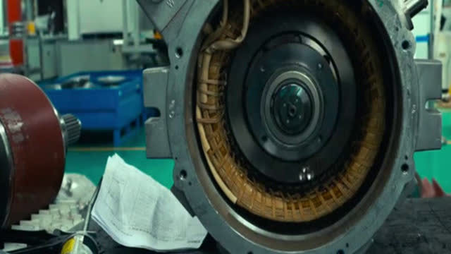 日本发明"永不松动"螺母,称300年不用检修,中国高铁在使用!