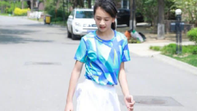 11岁森蝶成运动全才!跑步标枪得世界大奖,滑板动作太帅气