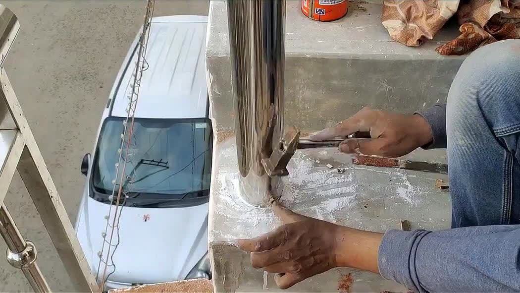 农村不锈钢护栏这样固定才结实耐用