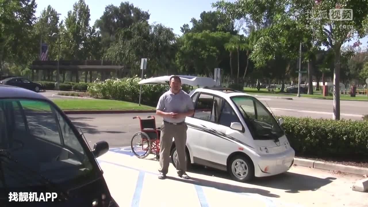 中国的老年代步车,被老外做成了残疾人专用车,想开得拿C5驾照