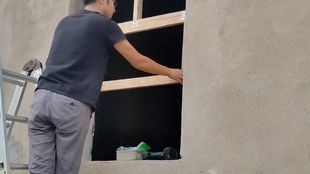 老房子改造之废料自制上下折叠窗 看了你也会